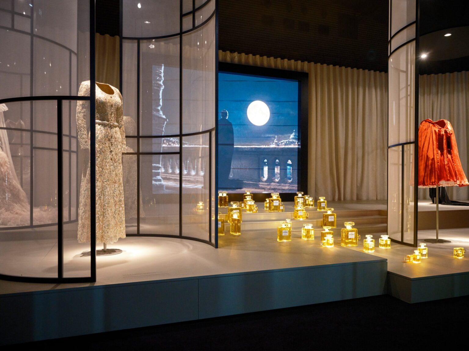 Открой для себя Chanel | Womfire